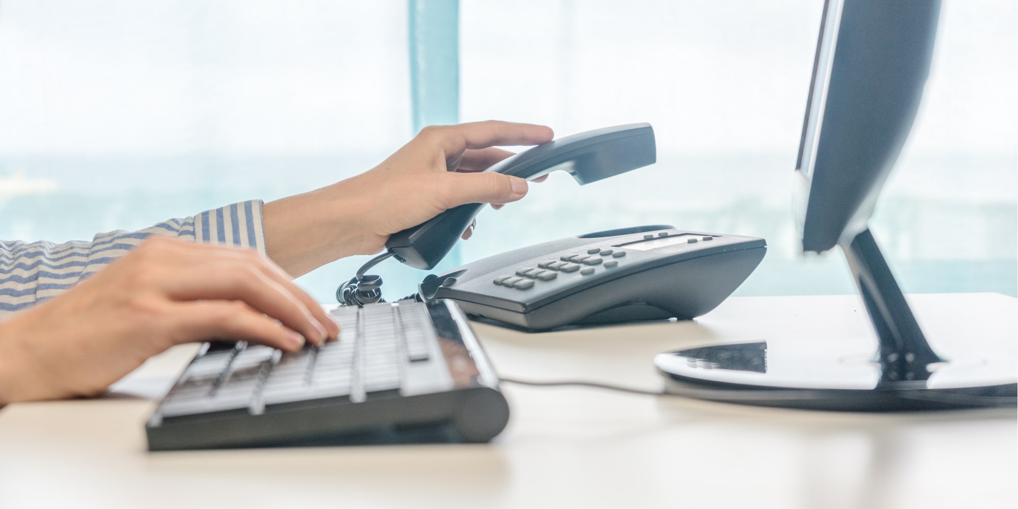 Web chat and telephone answering: why your business needs both - Verbatim